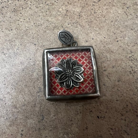 Jewel Kade | Jewelry | Jewel Kade Beveled Glass Flower Necklace Charm ...